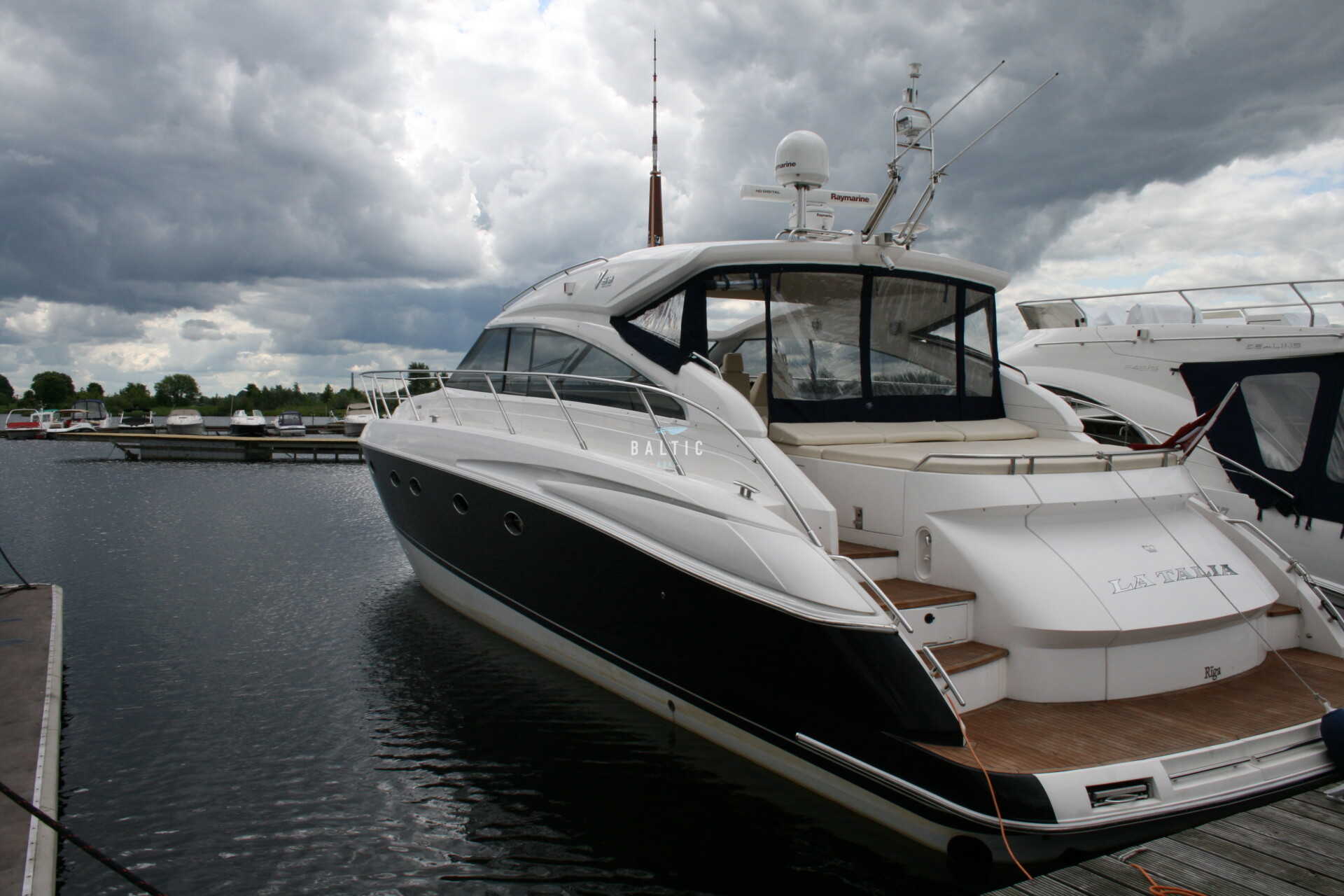 Princess V53 motor yacht for sale